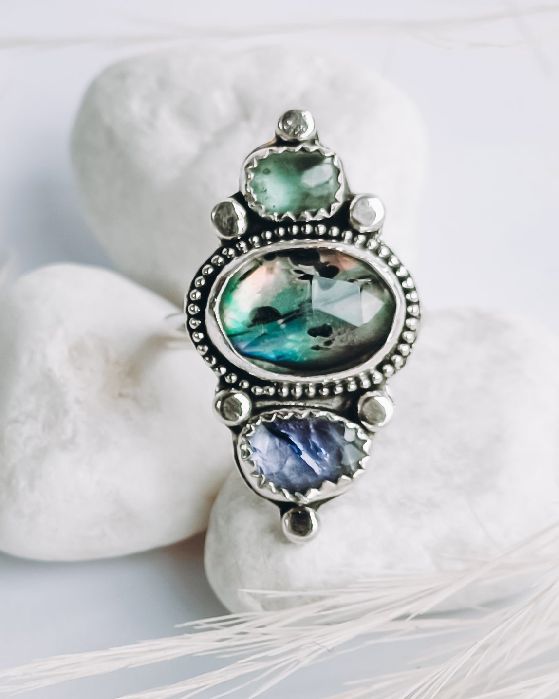 Mermaid Ring – Kowhai and Sage
